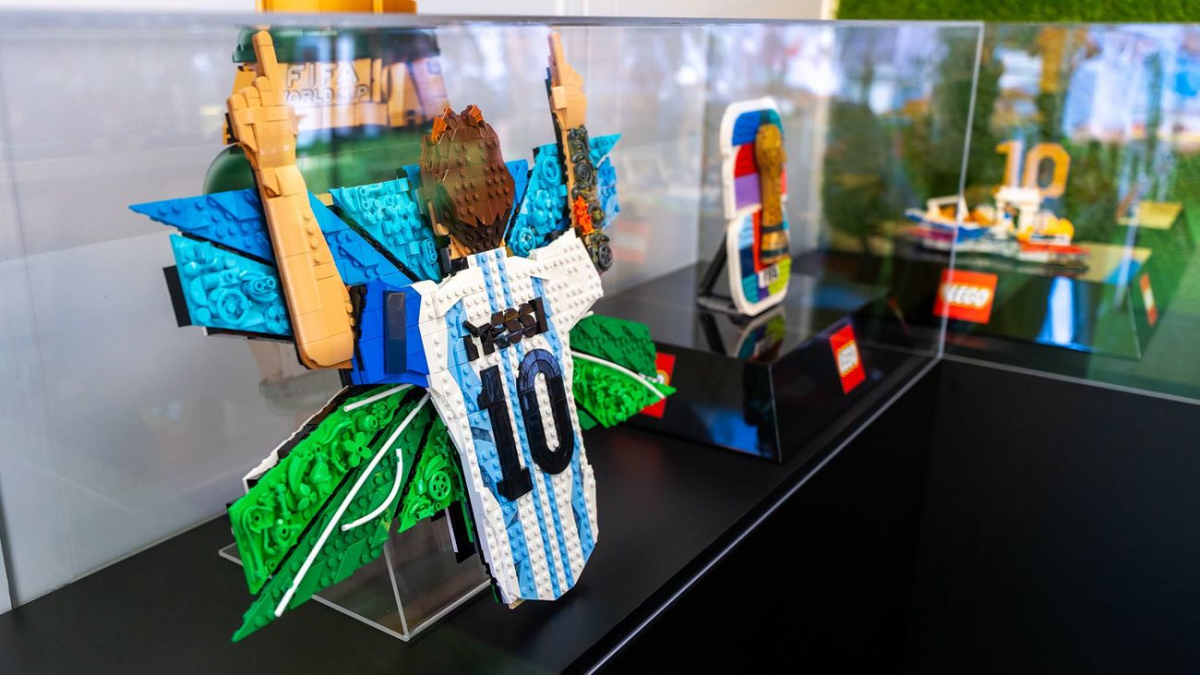 LEGO Football Truck уже в Варшаве. На очереди – Гданьск, Вроцлав и ...